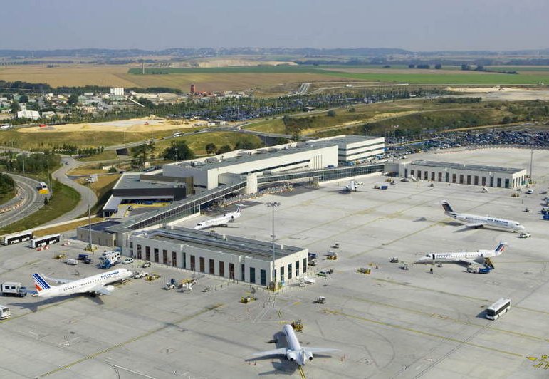 La consigne fait son retour à CDG - Tour Hebdo