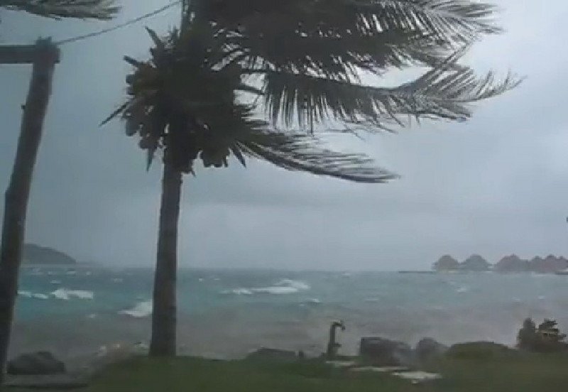 Cyclone Oli : alerte rouge levée à Tahiti - Tour Hebdo