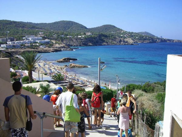 Les vacances idéales des Français, c'est l'été à la plage - Tour Hebdo