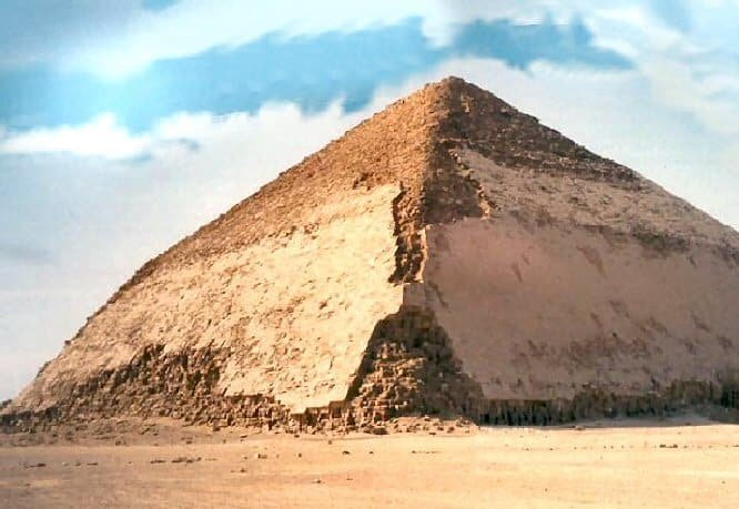 Egypte: Kuoni ajoute les pyramides de Dahchour dès aujourd'hui à son ...