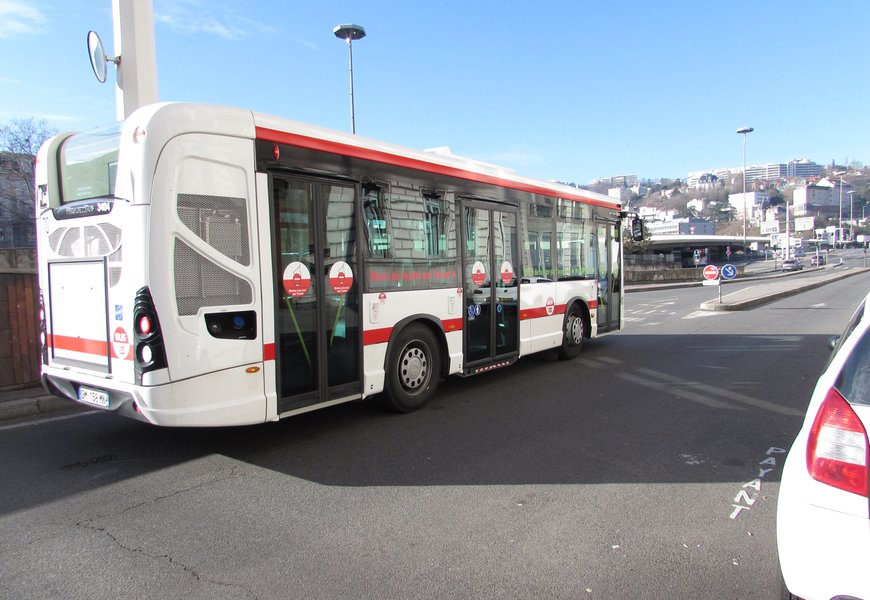 Lyon : le Sytral muscle son dispositif pour la rentrée - Bus & Car