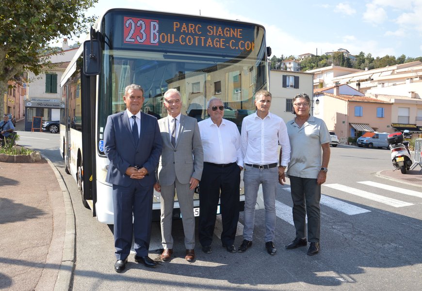 Le Palm Express fait bouger les lignes autour de Cannes - Bus & Car