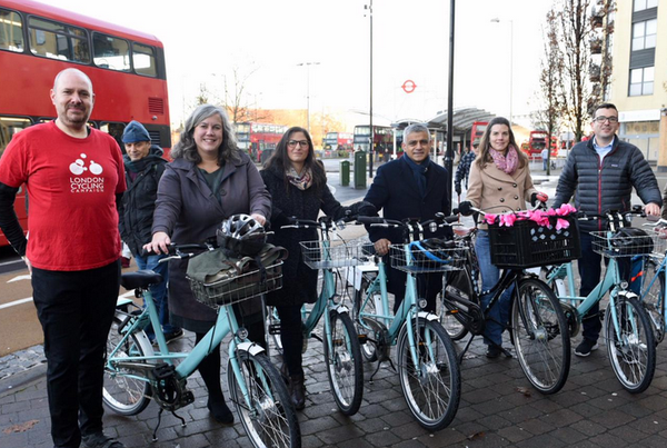 Londres veut devenir la capitale du vélo - Bus & Car