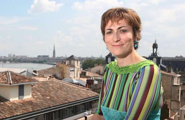Brigitte Bloch est Madame Tourisme pour la métropole bordelaise - Bus ...