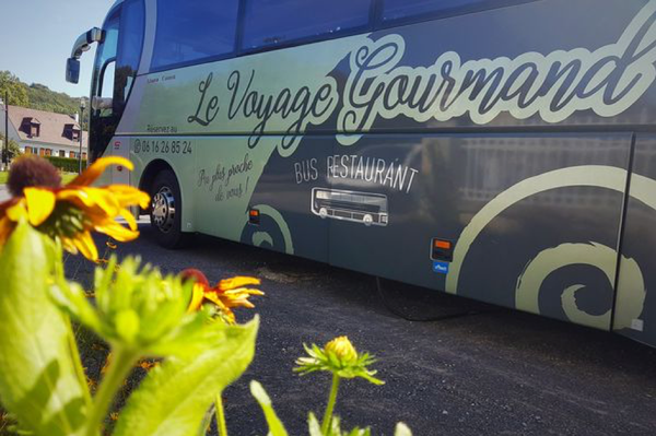 Le Voyage Gourmand en autocar-restaurant, finaliste de Leader France ...