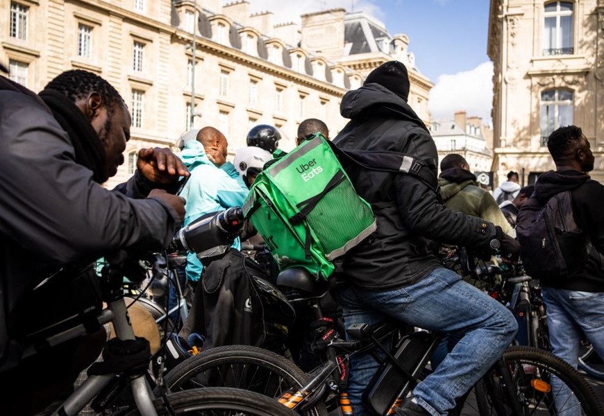 Union-Indépendants et la CFDT demandent la régularisation des livreurs ...