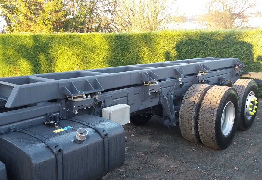 Camion-mystère : un double châssis ! Mais pour quoi faire ? - FranceRoutes