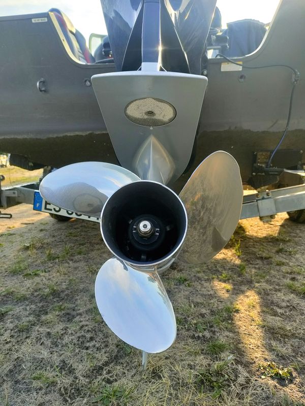 Tout savoir sur les hélices de votre moteur hors-bord - Peche et ...