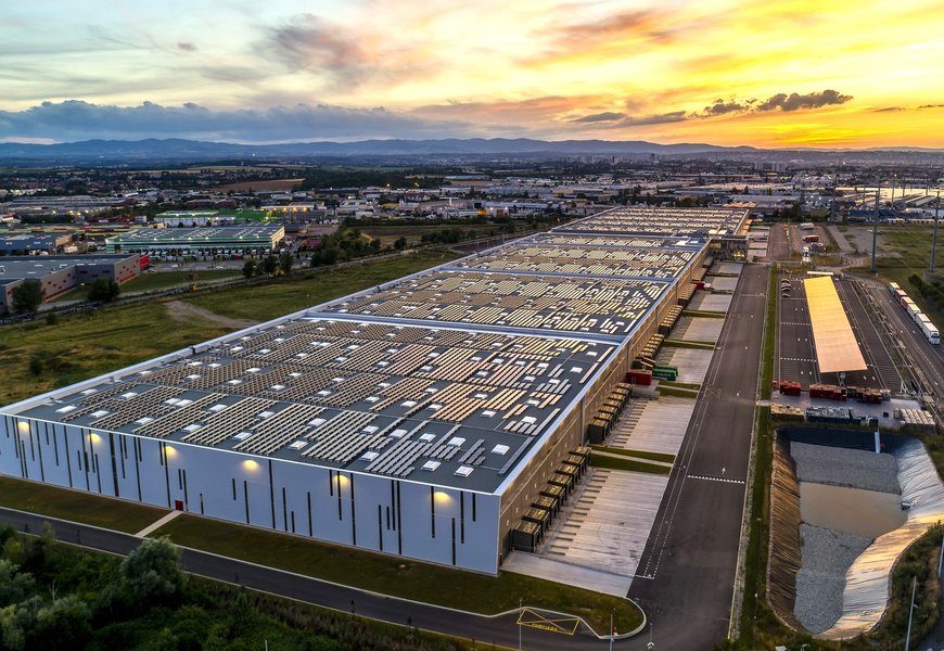 Prologis s’offre les 77.000 m² loués par Easydis à Corbas - Supply ...