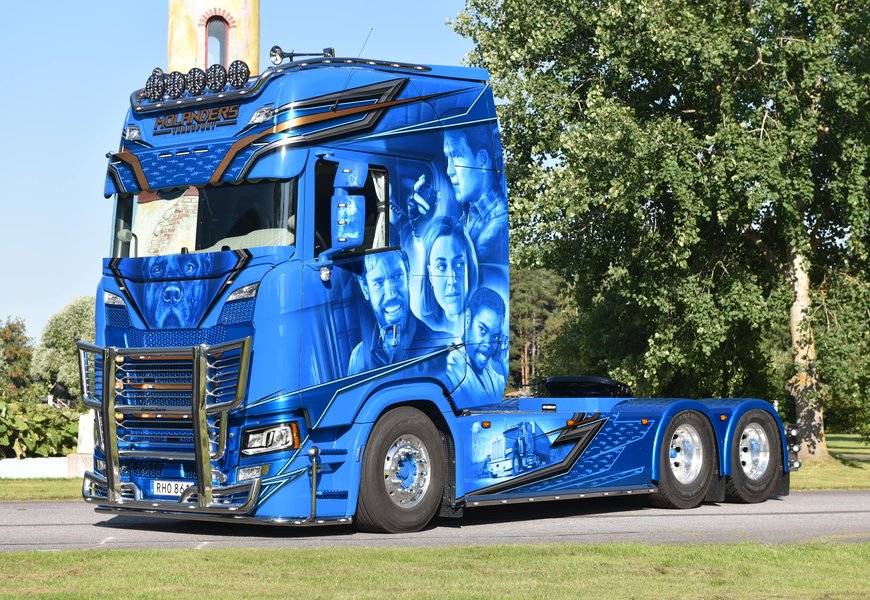 [La rétro 2024 des Show trucks] #02 Le Scania S 590 Black Dog de ...