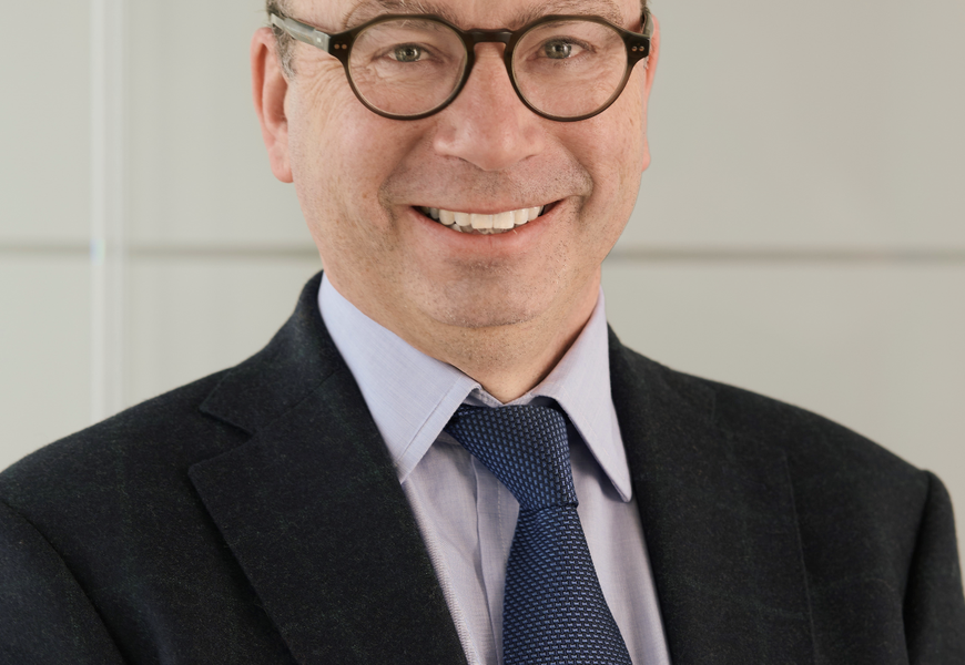 Le professeur Nicolas Rontchevsky rejoint Hogan Lovells - LJA | La ...