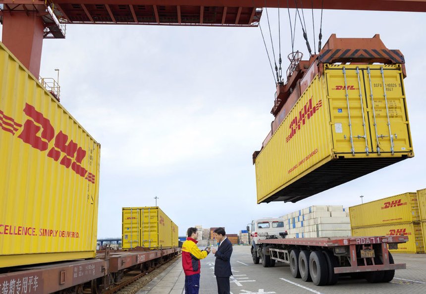 DHL Global Forwarding suit les conteneurs à la trace - Actu-Transport ...