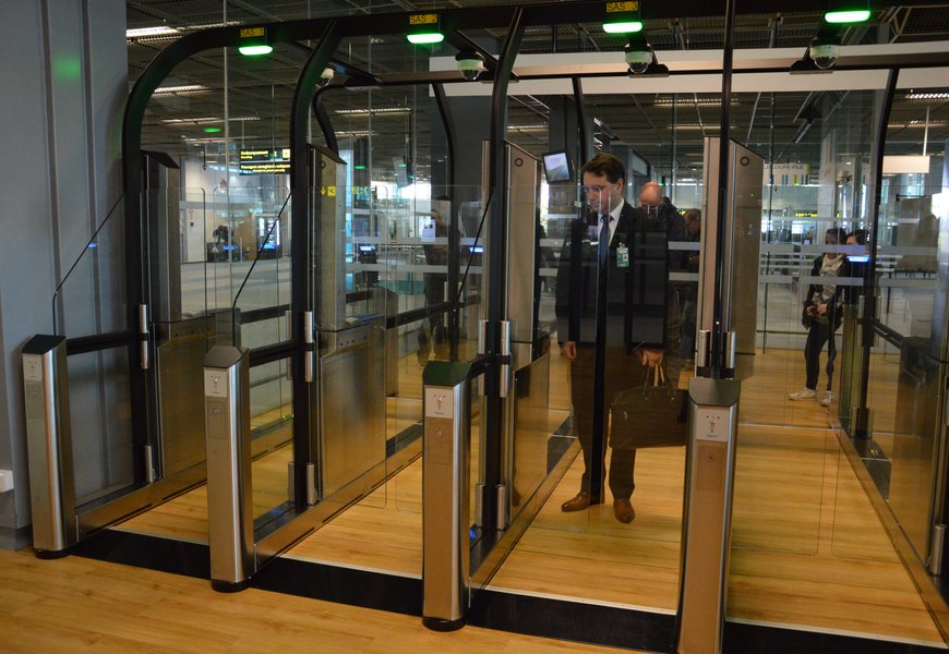 Une vingtaine de sas Parafe, installée à Marseille-Provence - Bus & Car ...