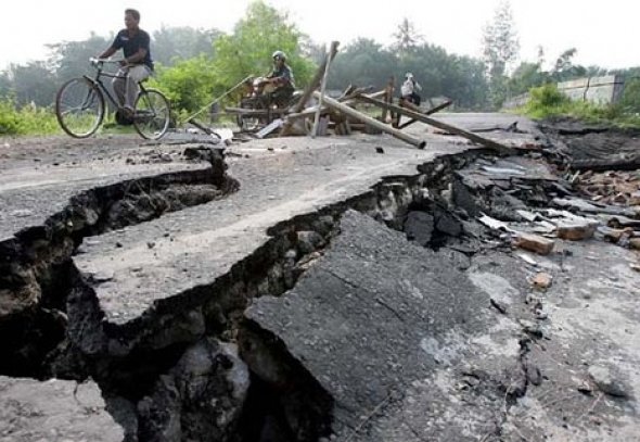 En dix ans les catastrophes naturelles ont fait 780 000 morts - Le ...